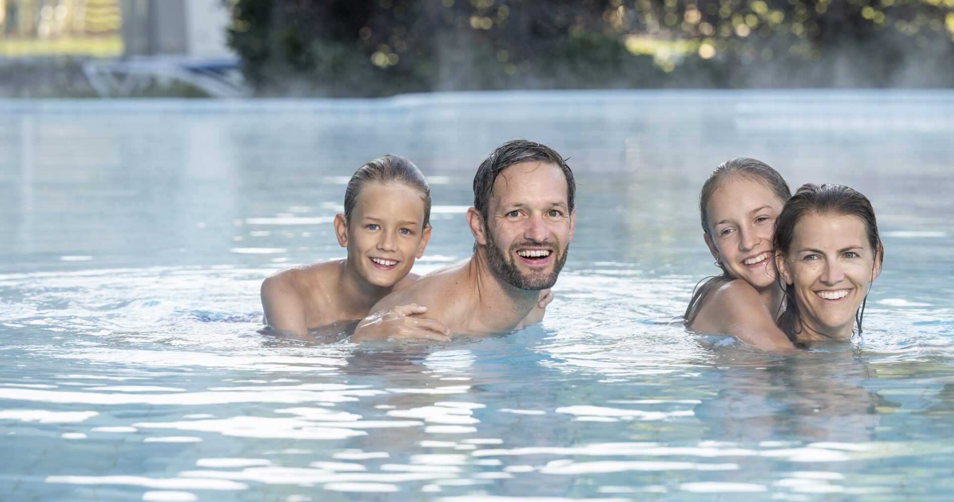 Vielfältige Bade- & Saunalandschaft in der Erlebnis-Therme Amadé ...